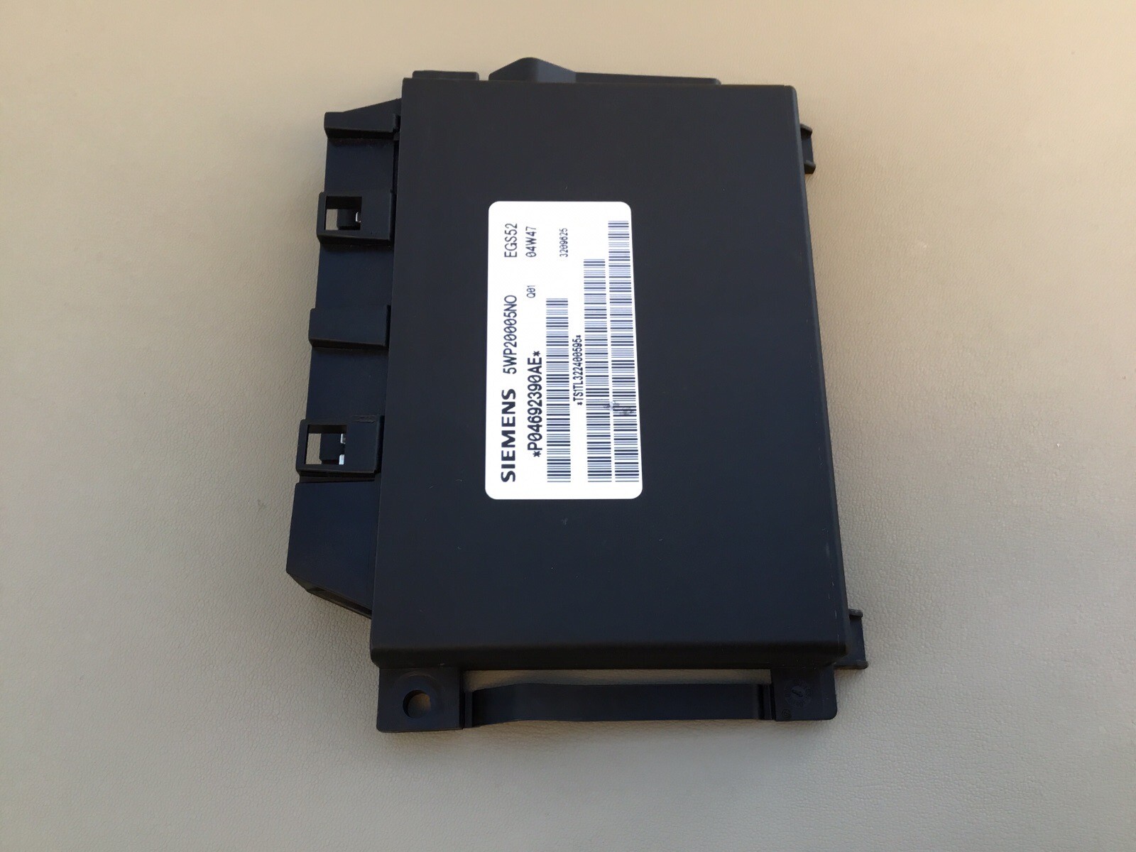 2005 CHRYSLER 300 Transmission Control Module TCM TCU 04692390ae for ...