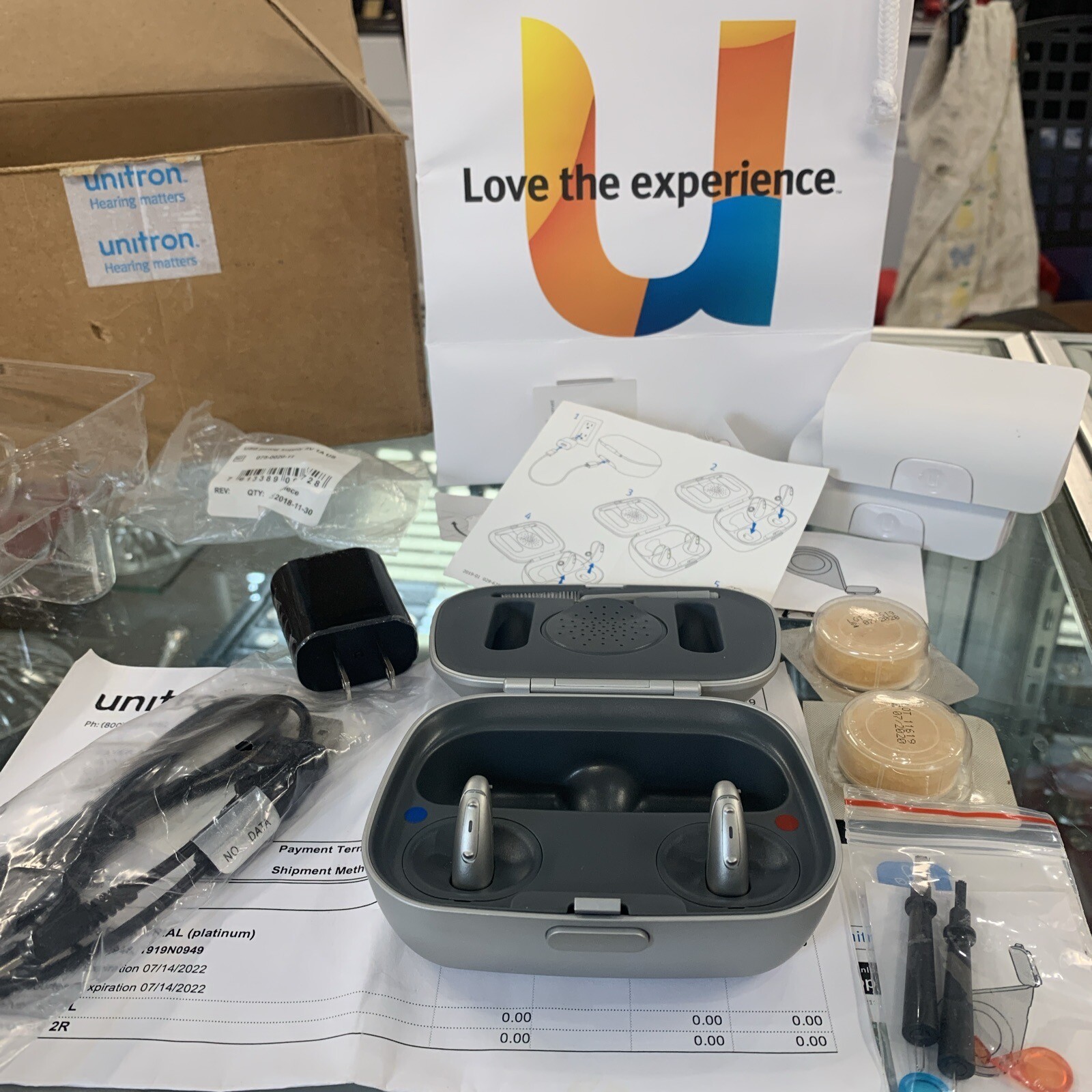 2 UNITRON D MOXI JUMP R FLEX (platinum)Hearing Aids & Charging Case R&L ...