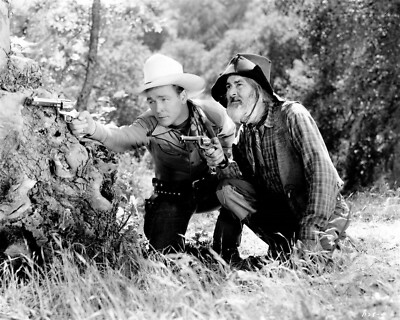Roy Rogers & Gabby Hayes point their guns 24x36 Poster | eBay