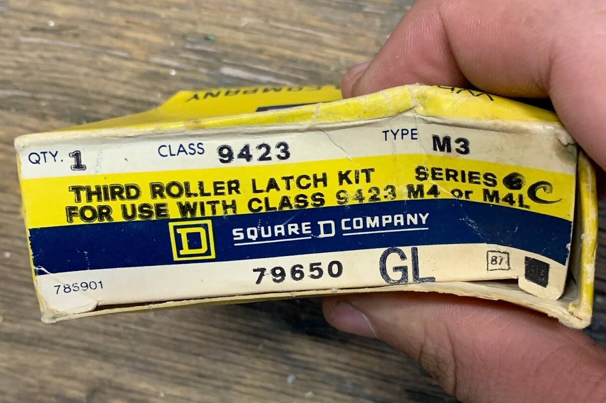 SQUARE D CLASS 9423 TYPE M3 THIRD ROLLER LATCH KIT 79650 NEW IN BOX | eBay