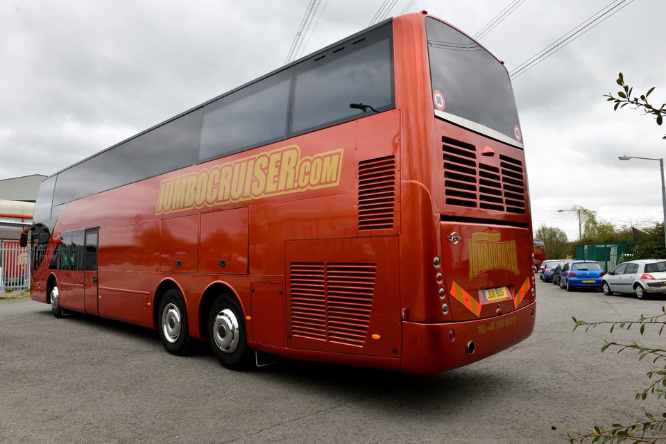 Ayats Sleeper buses - Nightliner - Band bus 2013 16 passengers from £ ...