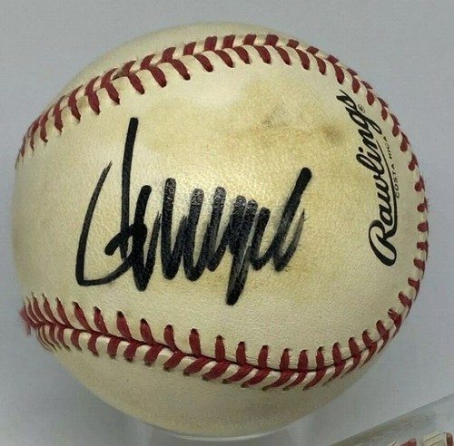 President Donald Trump Single Signed ONL White Baseball JSA LOA ...