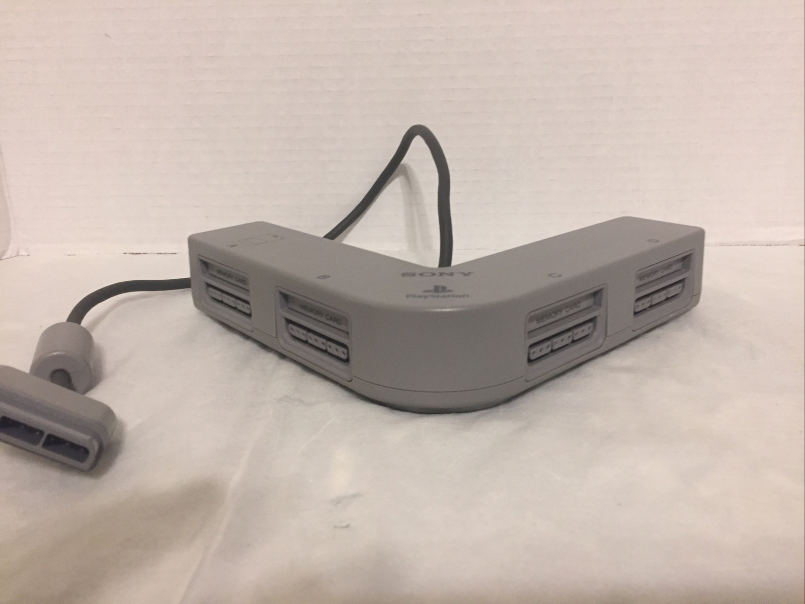 A Single Multitap Allows 4 Players To Plug Into For Play Station SCPH ...