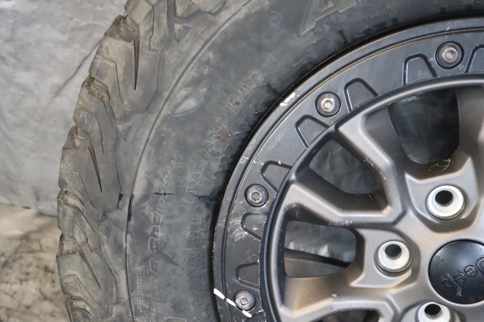 2022 JEEP WRANGLER RUBICON 392 OEM BEADLOCK WHEEL RIM 17X7.5 +44.45 ...
