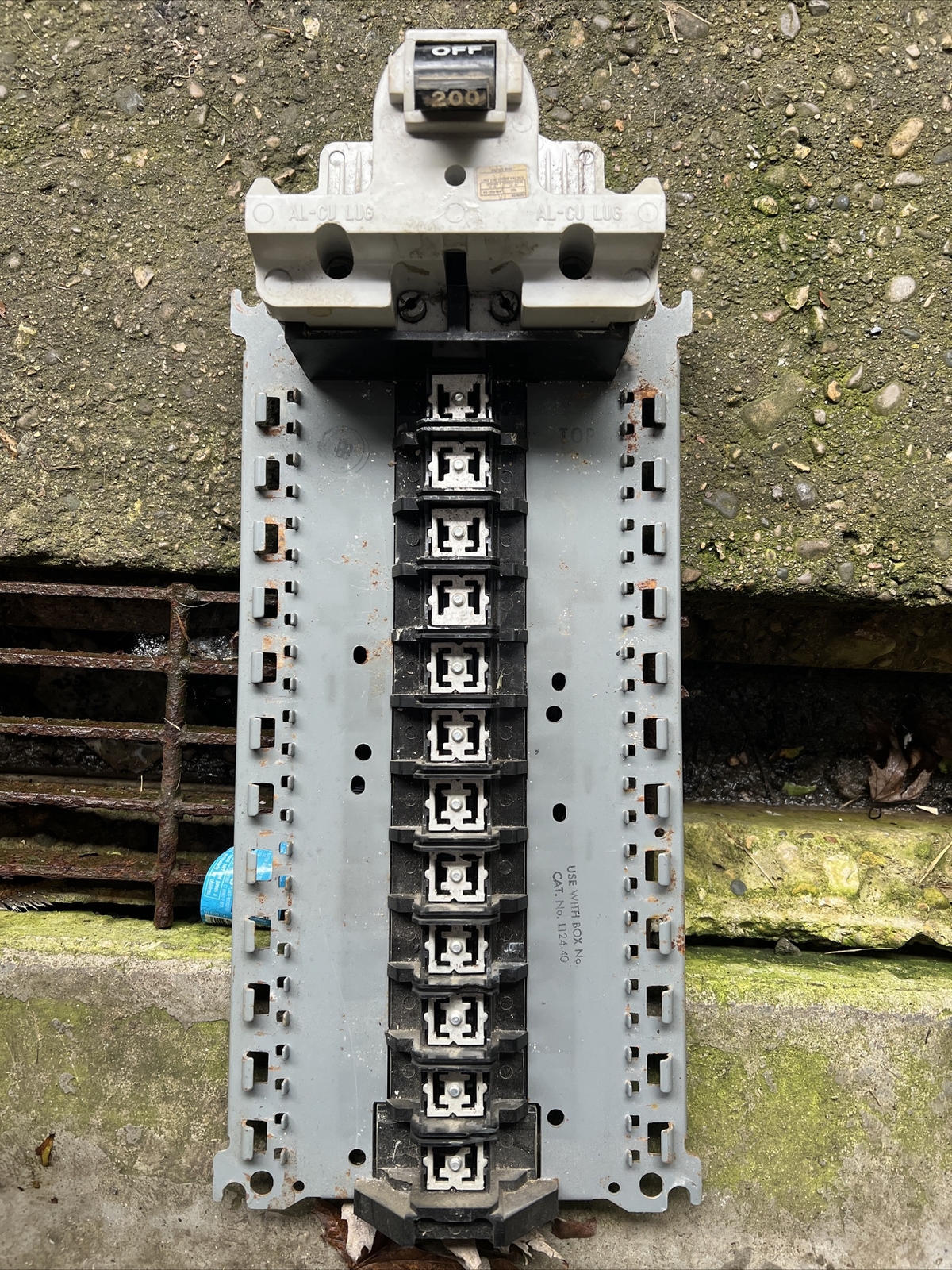 200 AMP FPE MAIN BREAKER & BUSS NB200 40 CIRCUIT | eBay