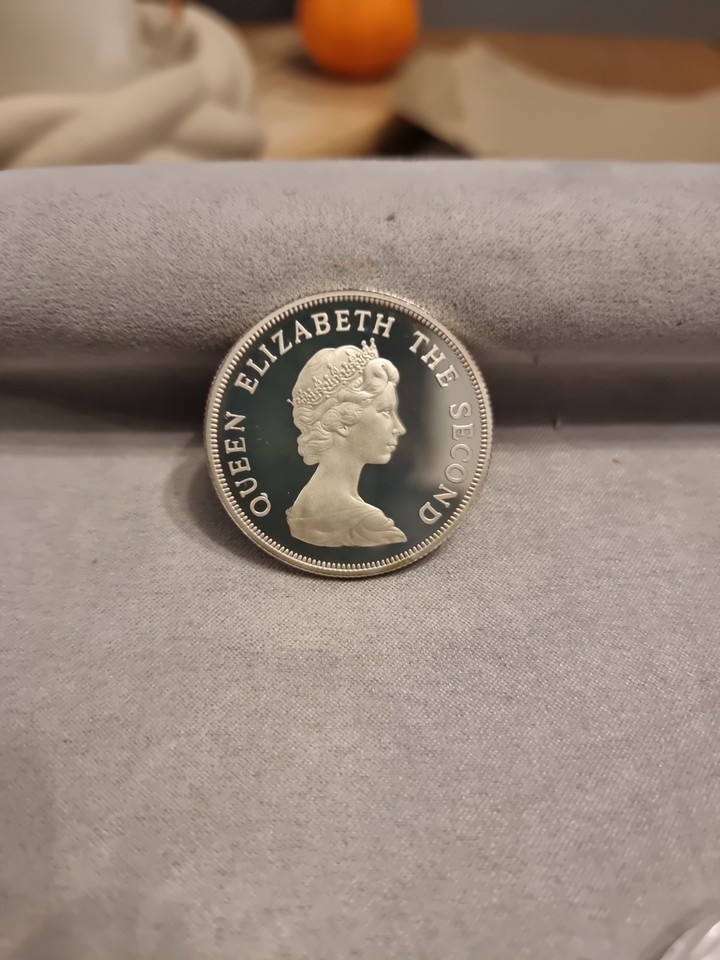 Silver Coin Commemorative Silver Coin Of Tuvalu 1976 In Box With ...