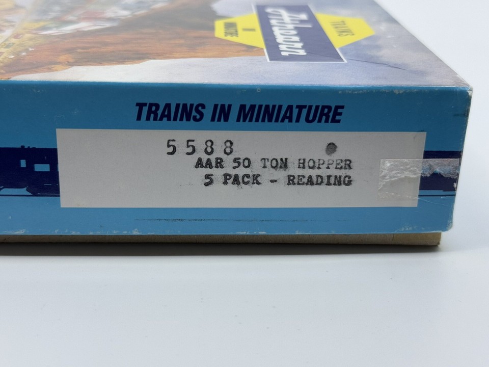 HO Athearn 5588 Reading AAR 50 Ton 2-Bay Hopper Unassembled Kit (5-Pack ...