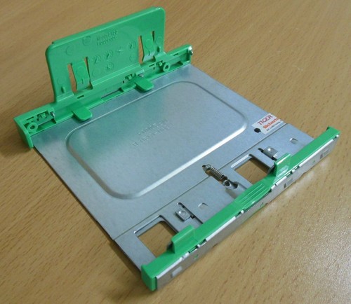 Fujitsu Esprimo K690-0120 B MR20004 Festplatten Halterung Rahmen* pz323 ...