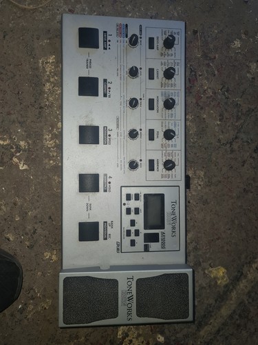 Korg Toneworks AX1000G Modelling Signal Processor Guiar Effects Pedal ...