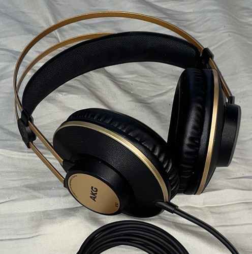 AKG K92 Over-Ear Closed-Back Monitor Studio Stereo Headphones Black ...