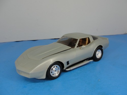 MONOGRAM 1978 CORVETTE CAR MODEL KIT BUILT UP IN SILVER 1:25 SCALE. | eBay
