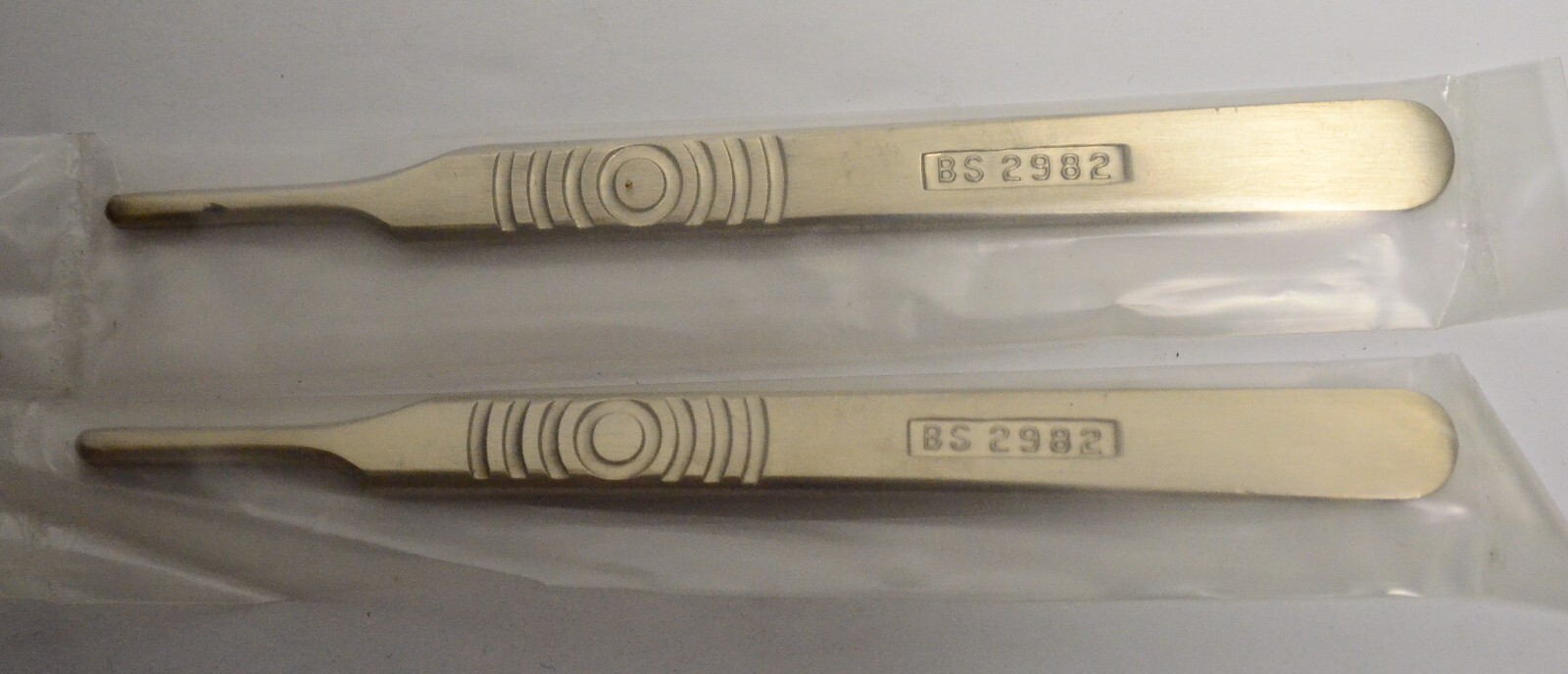 PROPPER ENGLAND BS-2982 SCALPEL SURGICAL KNIFE HANDLE size 4 for sale ...