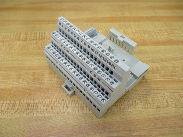 ABB S200-tb3 Terminal Block 120vac Bus Power 5vdc 490176063 for sale ...