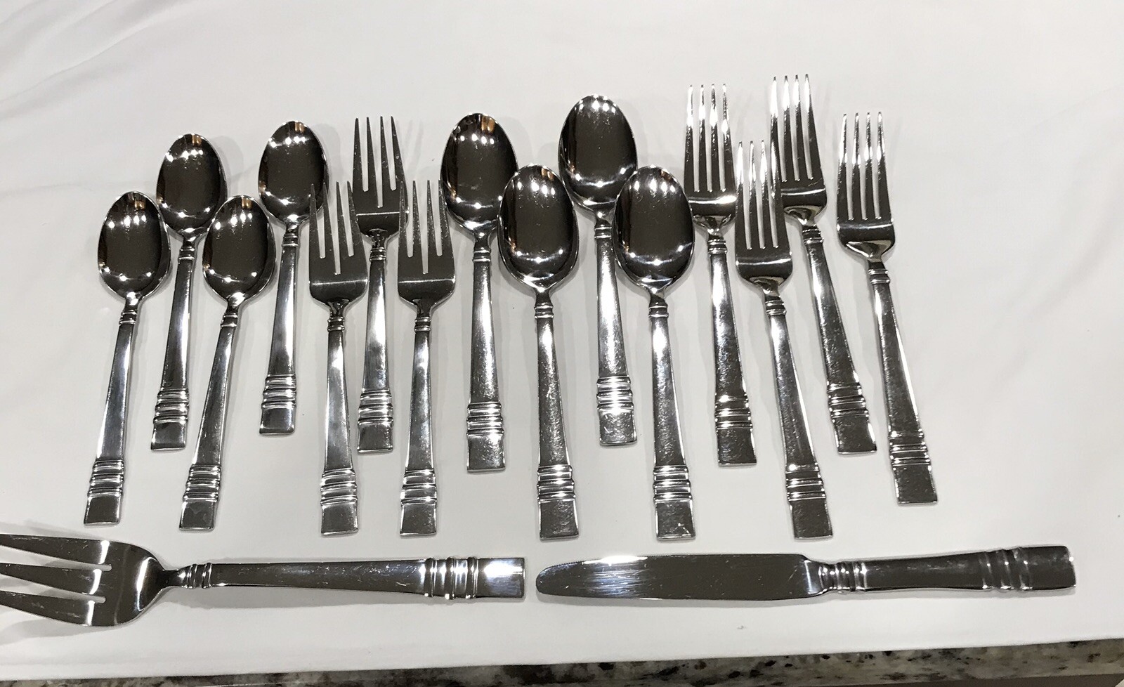 17 PC SET COOK'S ESSENTIALS 18/10 CHOICE STAINLESS FLATWARE 3 BAR ...