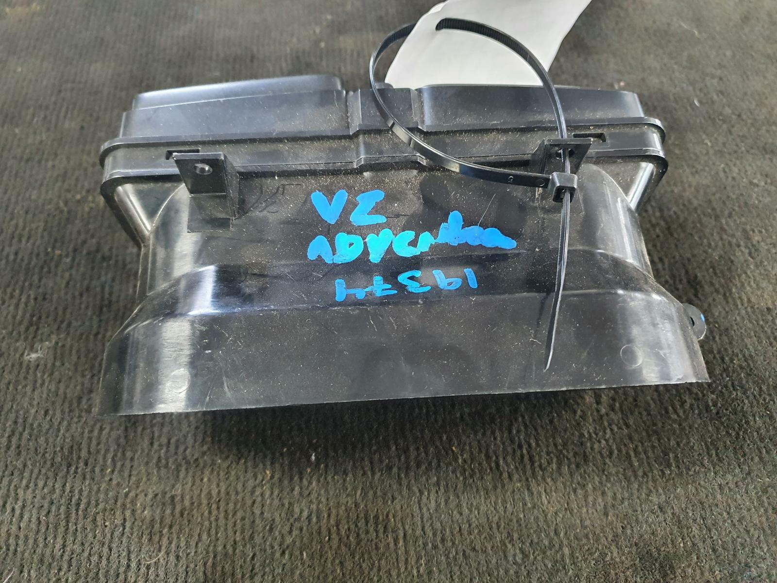 VY-VZ CENTRE DASH VENTS #19374 | eBay