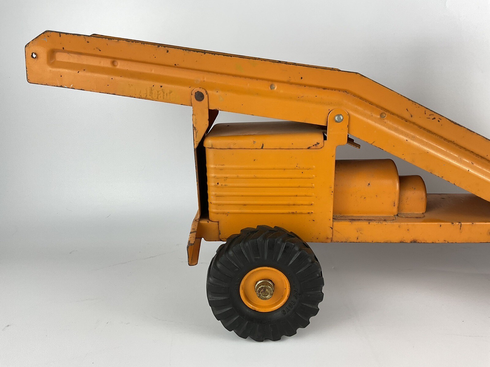 Vintage Nylint 1800 Pressed Steel Adams Travel Loader Construction ...