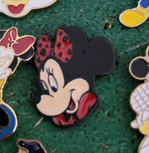 Comic MINNIE MOUSE Pin/Pins *aus Sammlung* 14228 | eBay