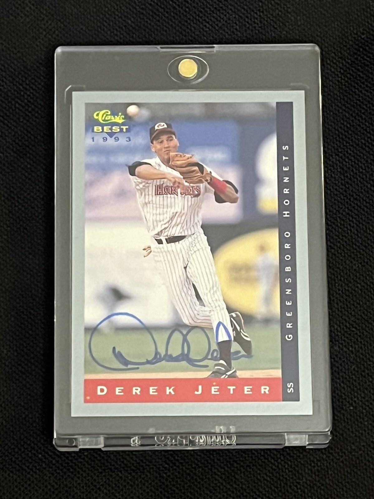 Derek Jeter | Autographed Baseball Memorabilia & MLB Merchandise