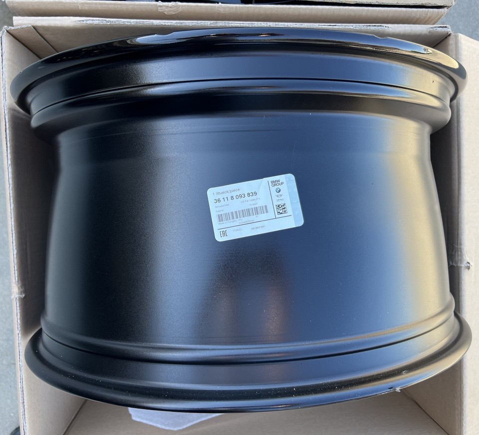 ONE BRAND NEW OEM BMW G80 M3 / G82 M4 REAR 20X10.5 BLACK 826M WHEEL RIM ...