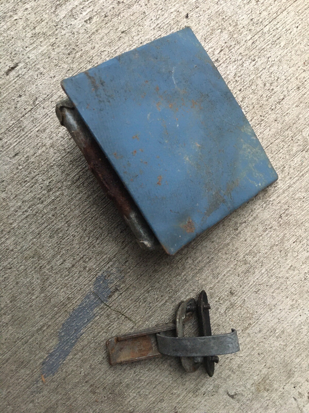Dodge Tradesman Ash Tray And Engine Cover Latch B100 B200 B300 1971-77 ...