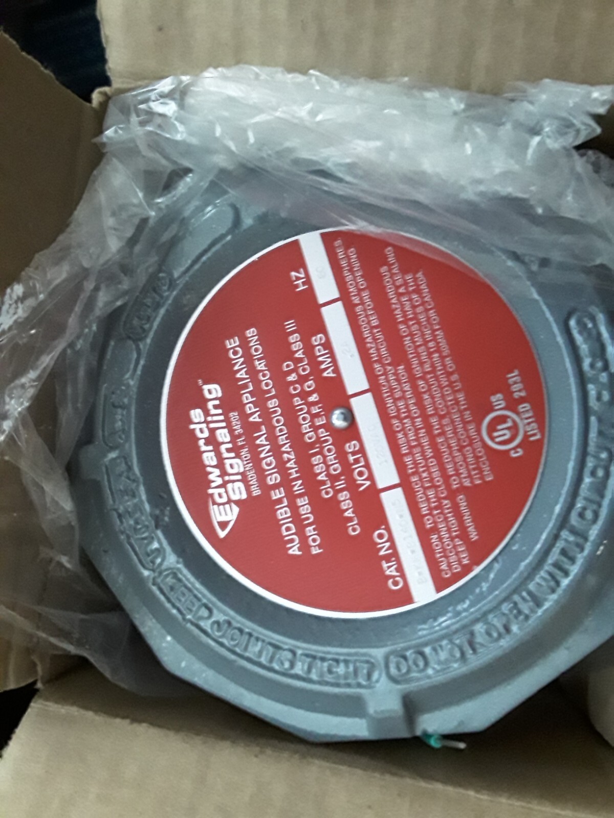 NEW IN BOX EDWARDS ADAPTABUZZER B-KM-8140-N5 EXPLOSIONPROOF 120 VAC | eBay