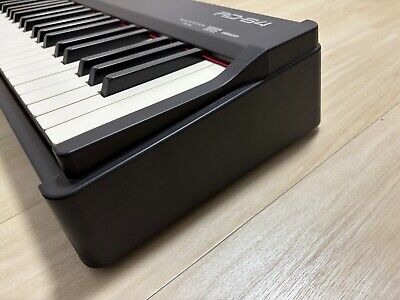 Roland RD-64 64-Key Digital Stage Piano Supernatural Piano Roland RD-64 64-Key Digital Stage Piano Supernatural Piano