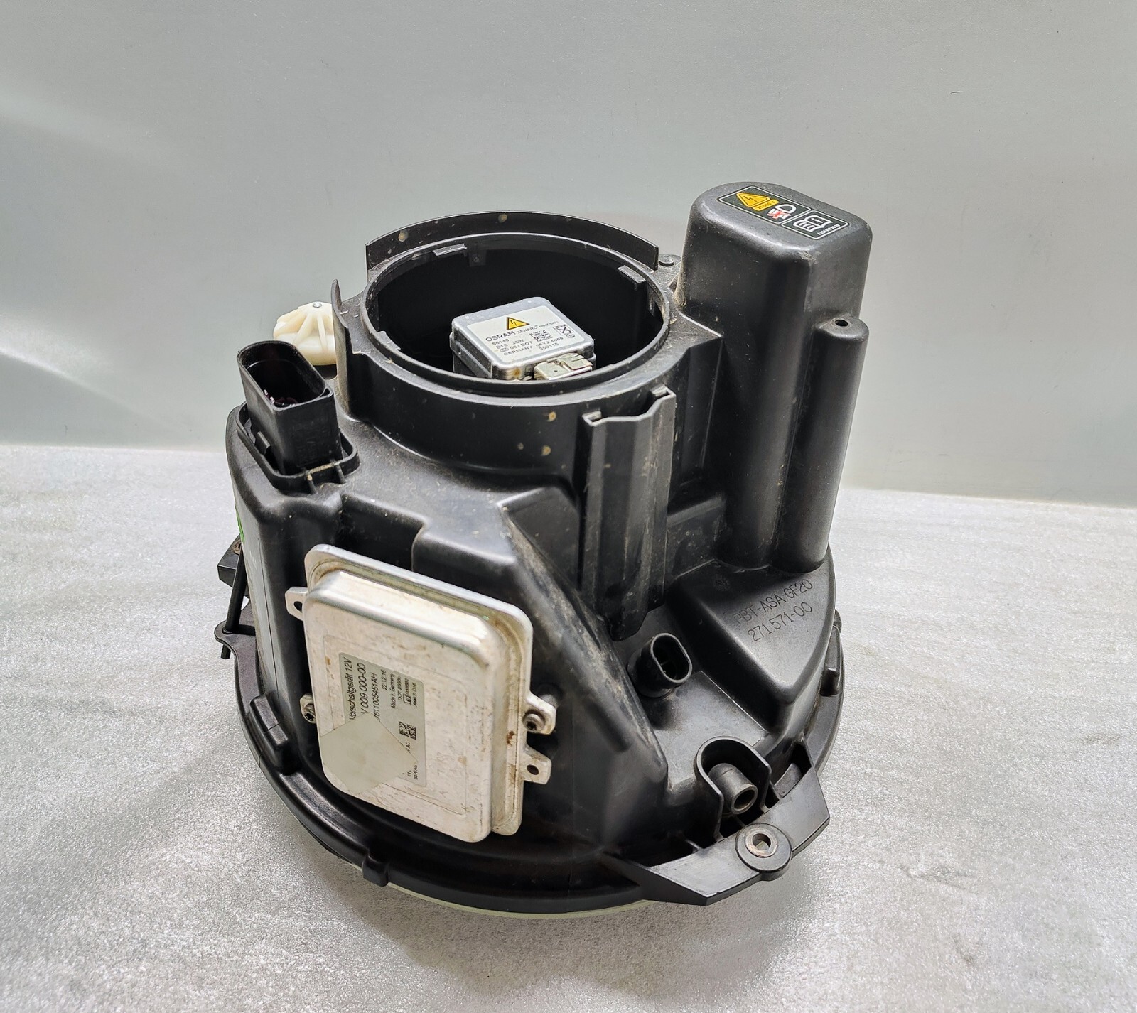 2016 MERCEDES G CLASS W463 HEADLIGHT XENON 4638200759 | eBay