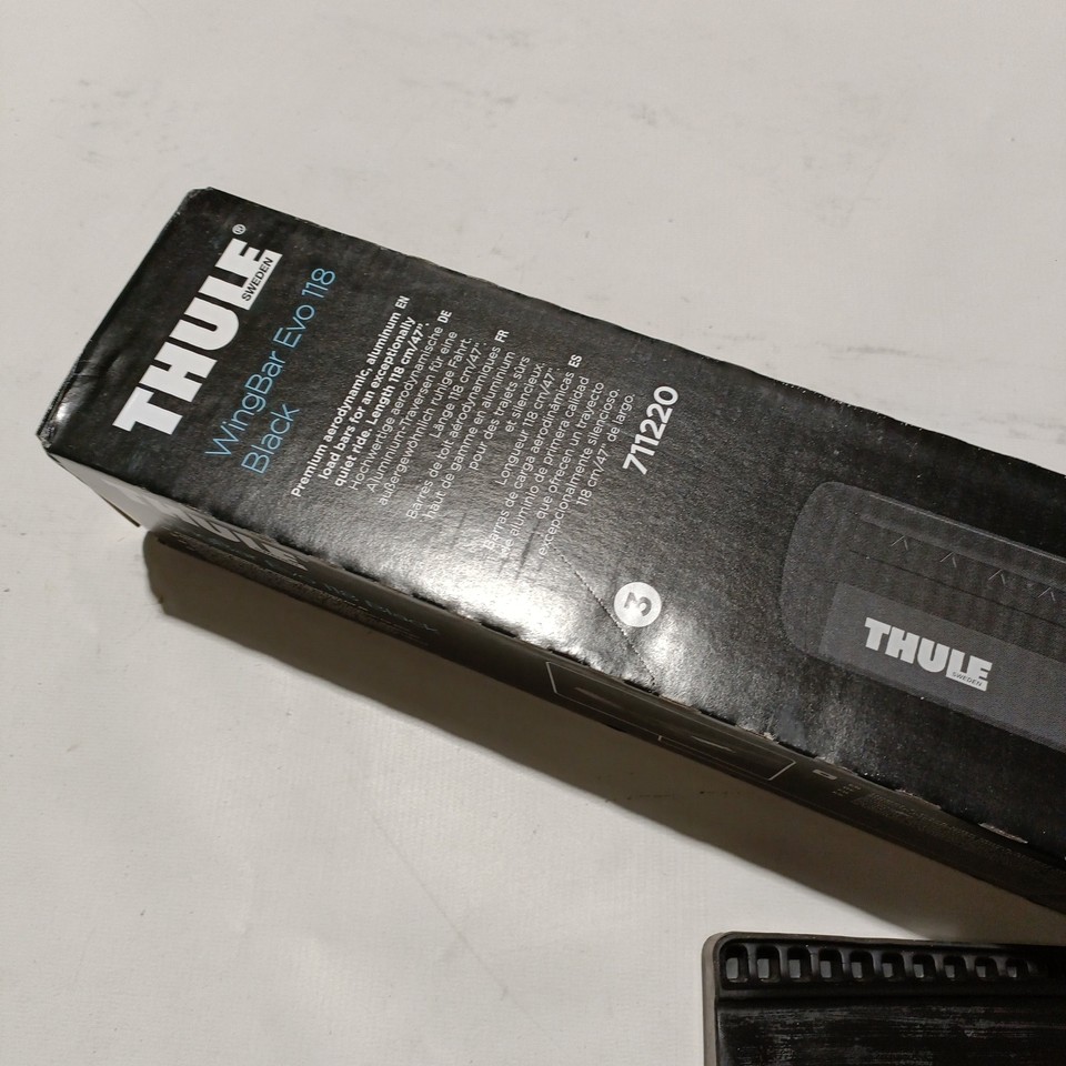 Thule Wingbar Evo set for Lexus CT 200H (1636 - 754 - 711220) Very Rare ...