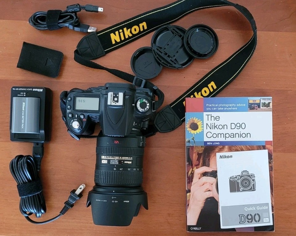 Nikon D90, 18-200 lens, has focus issues | eBay