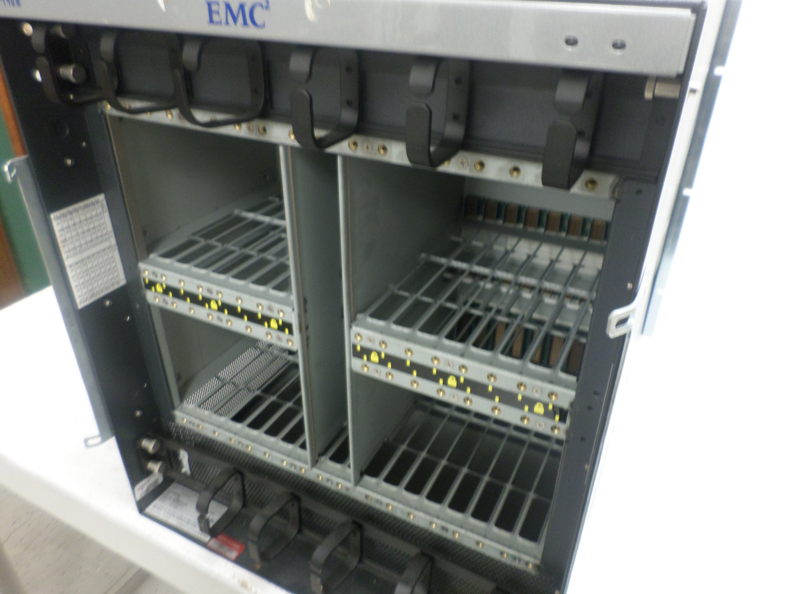 Genuine OEM EMC ED-140m Connectrix FC Director Chassis 100-620-011 ...