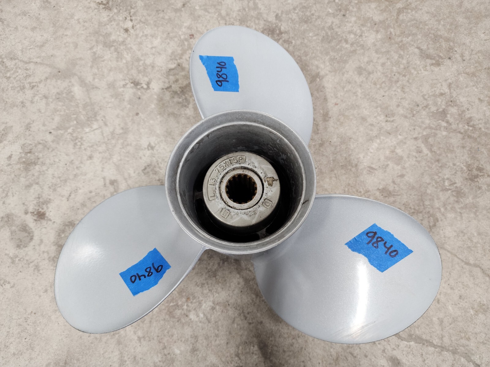 ALUMINUM 13 3/4" X 15P MERCURY PROPELLER, 48-77342A33, 4.25" 15 SPLINE ...