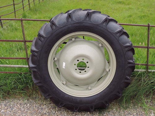 RIGHT HAND REAR WHEEL & TYRE ASSEMBLY 11x28 FITS FORD MASSEY FERGUSON ...