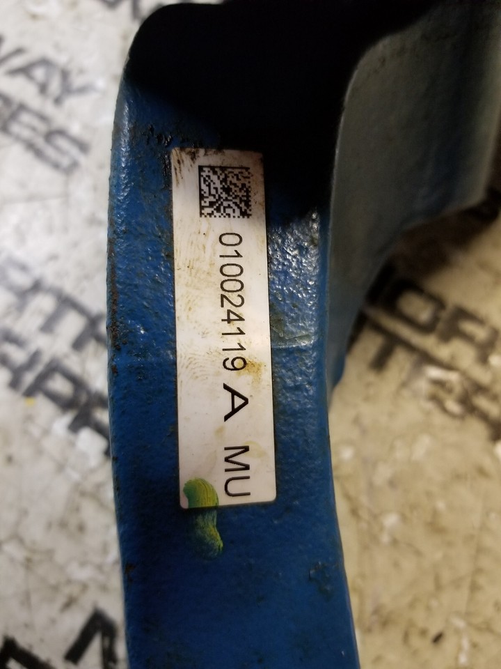 Cummins ISX15 Fan Hub OEM# 010024119 010024141