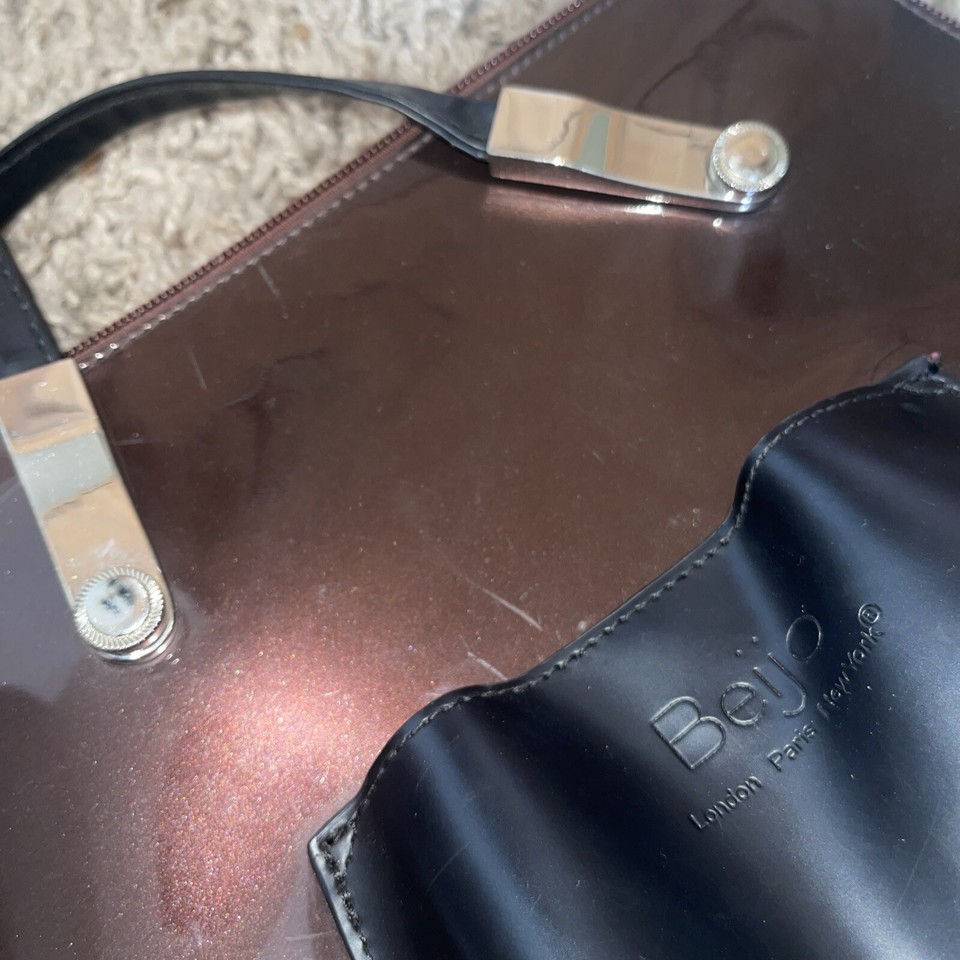 UNIQUE Beijo London Paris New York WINE Color Handbag Purse Full Zip ...