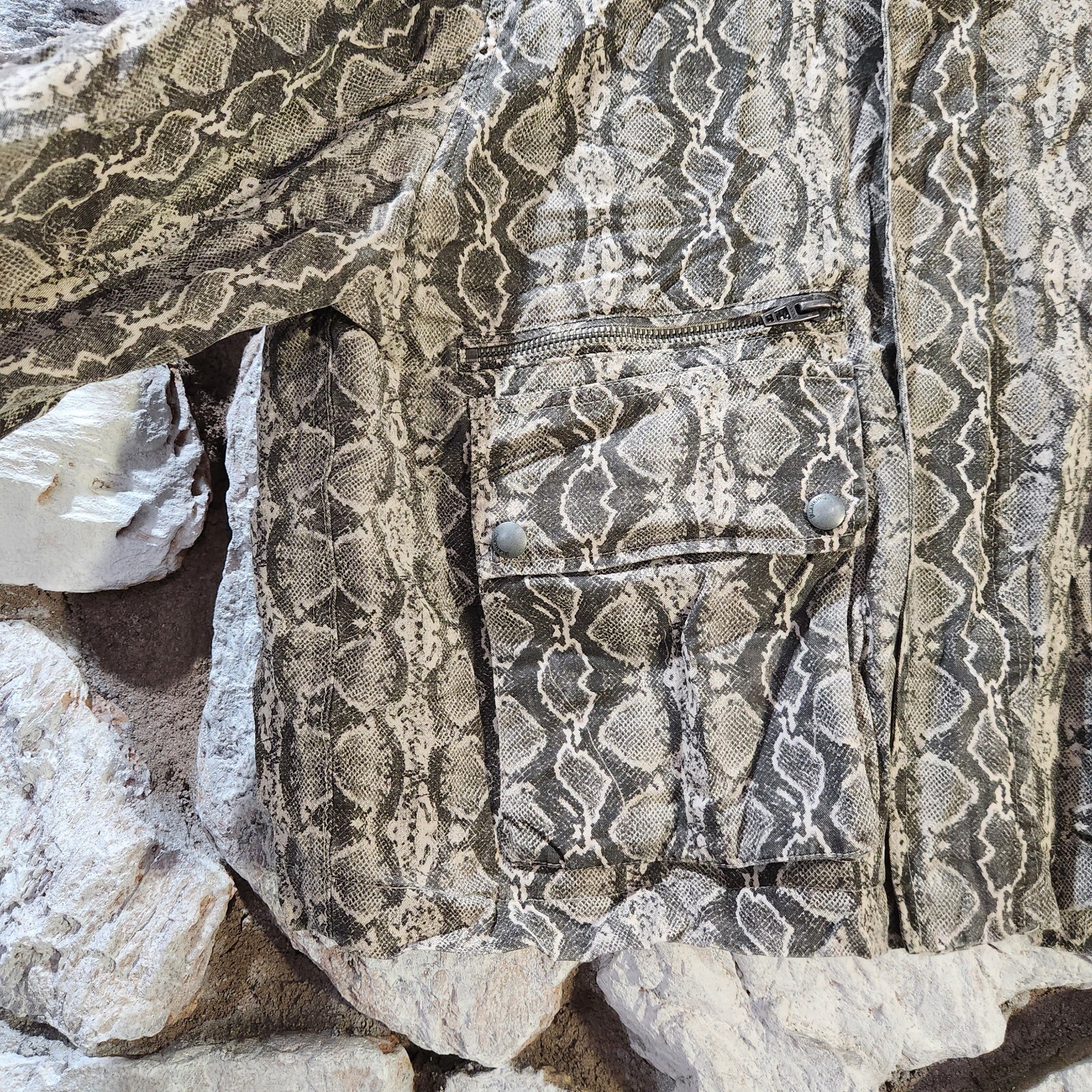 Blank NYC Faux Snake Skin Light Weight Jacket Full Zi… - Gem