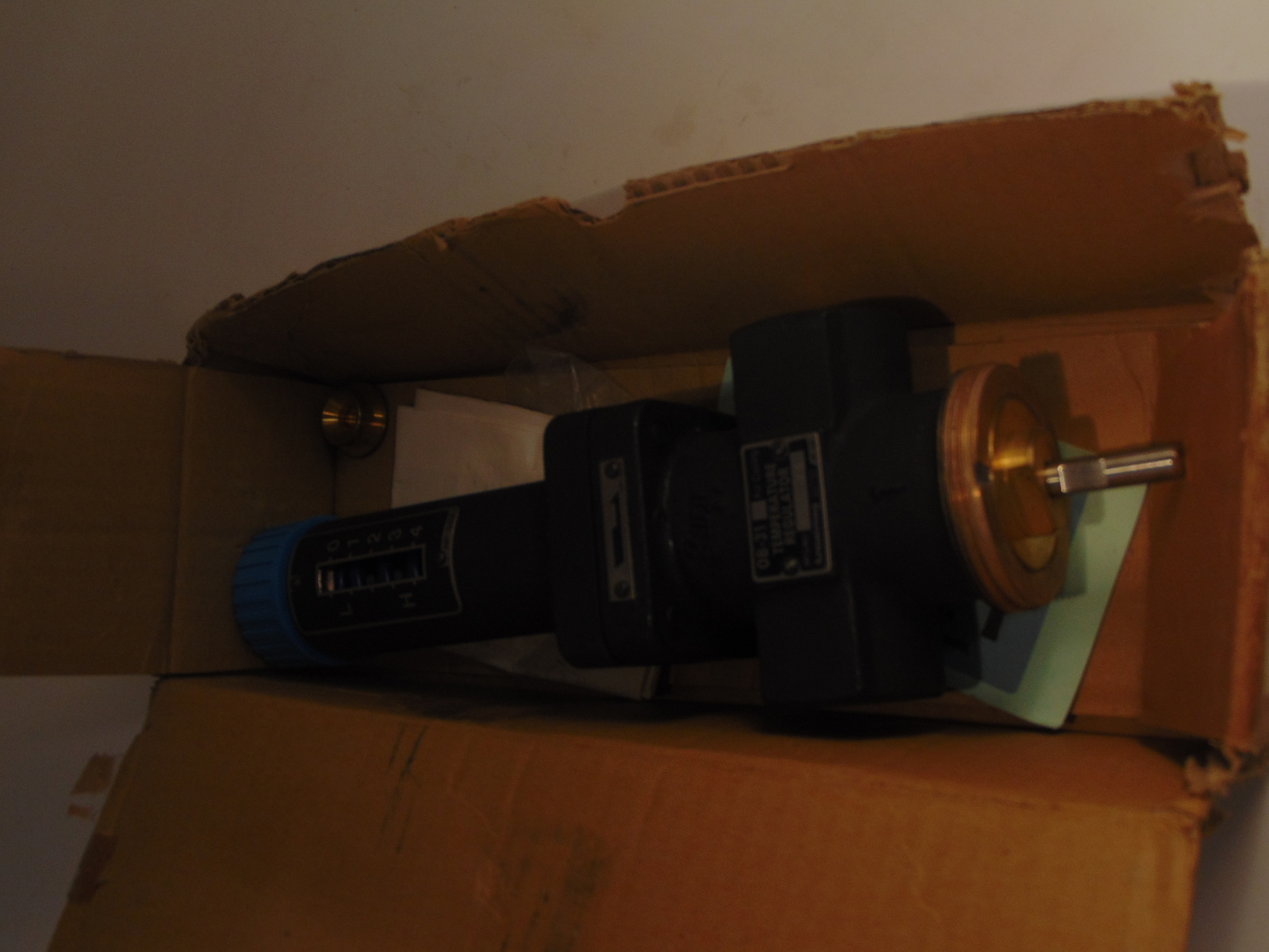 (CS-171-44) Armstrong OB-31 Temperature Regulator Set Point Range 0-35C ...