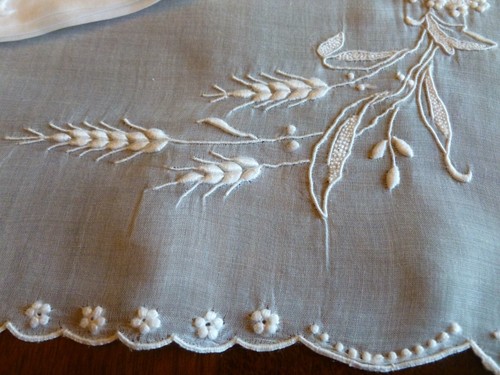 25 Pc Rare MARGHAB MADEIRA WHEAT Pattern Linen Placemats Napkins Runner ...