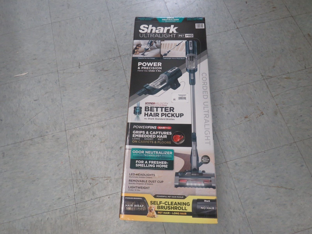 Shark HZ700 Ultralight Corded Pet PRO Vacuum w/ Powerfins Hairpro for ...