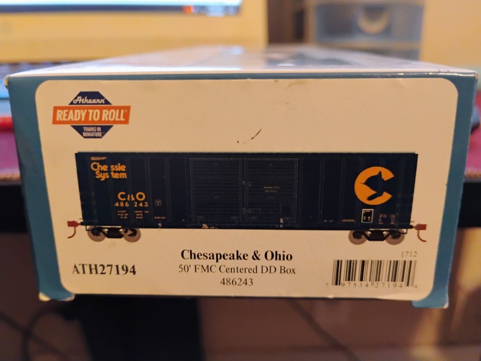 Ho Scale Athearn 27194 Chessie C O 50 Fmc Centered Dd Box Car 486243