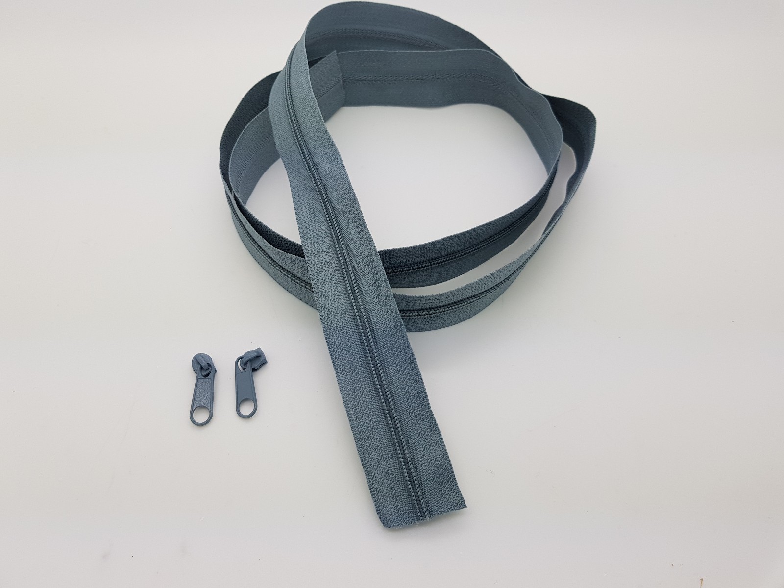 Continuous Zip & Sliders No.3 -40 Colours- Zippers Cushions Upholstery ...