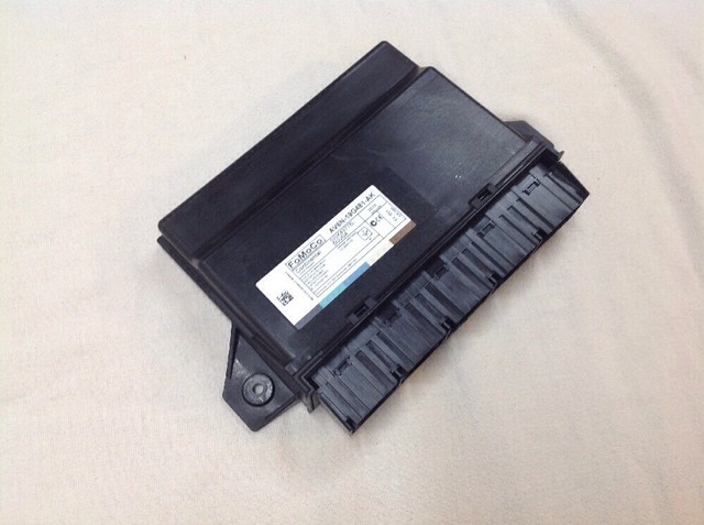 2013 - 2015 Ford Focus Body Control Module BCM BCU Unit P Av6n-19g481 ...