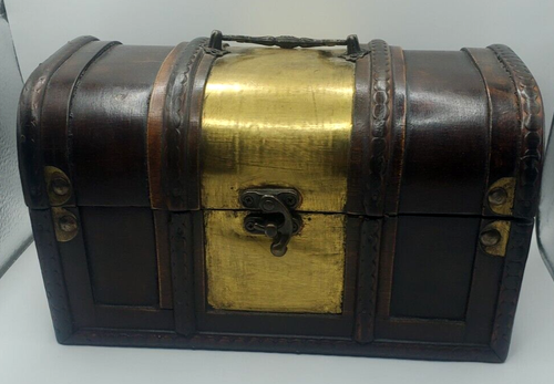 Decorative Treasure Box Shape like a Treasure Chest Brass an Wood ...