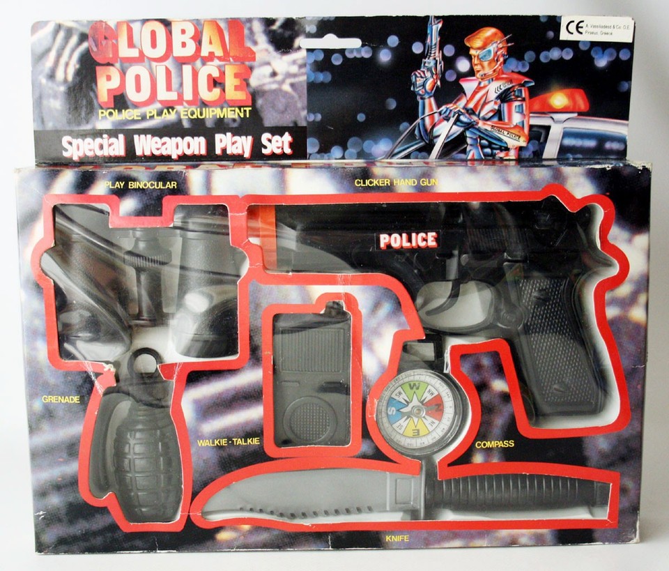 VINTAGE 1992 GLOBAL POLICE ROBOCOP DONALD TRUMP GUN PLAYSET WING SANG ...