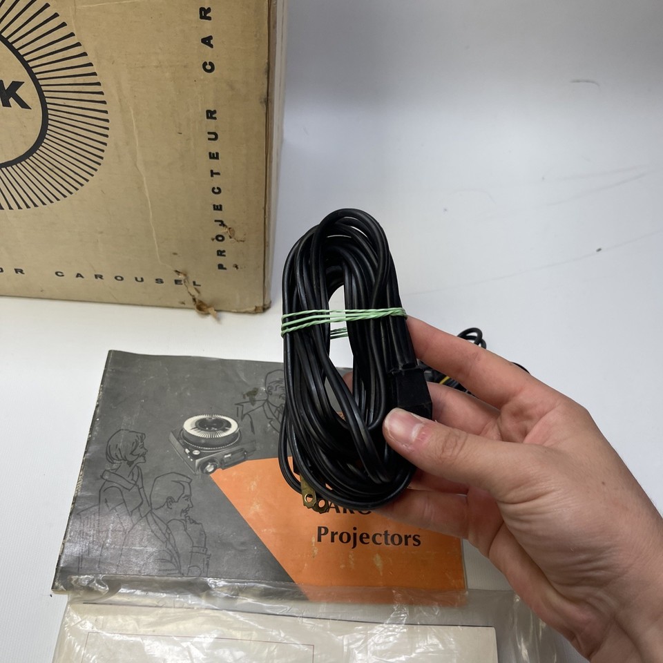 Vintage Kodak Carousel 650H Slide Projector w/ Orignal Box + Manual No ...