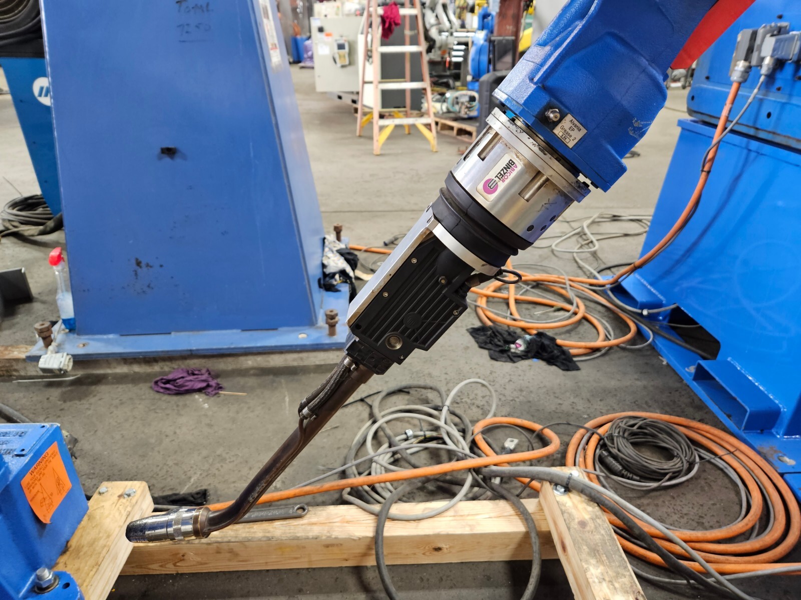 Yaskawa MA3100 Welding Robot With Miller Welder, DX100, Servo ...