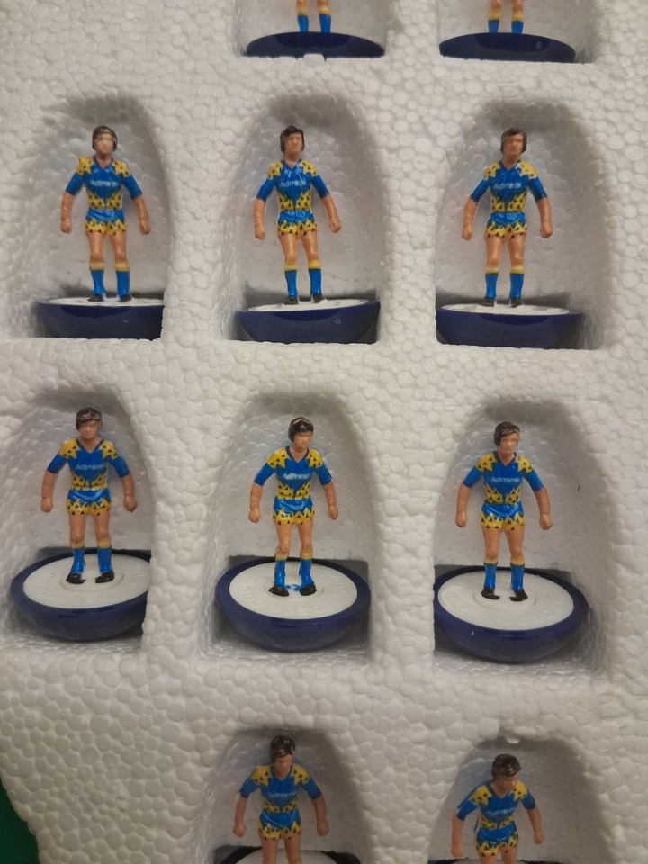 Subbuteo LW Leeds 2nd Ref 779 Subbuteo Lw Manchester Utd Ref 732 | eBay UK