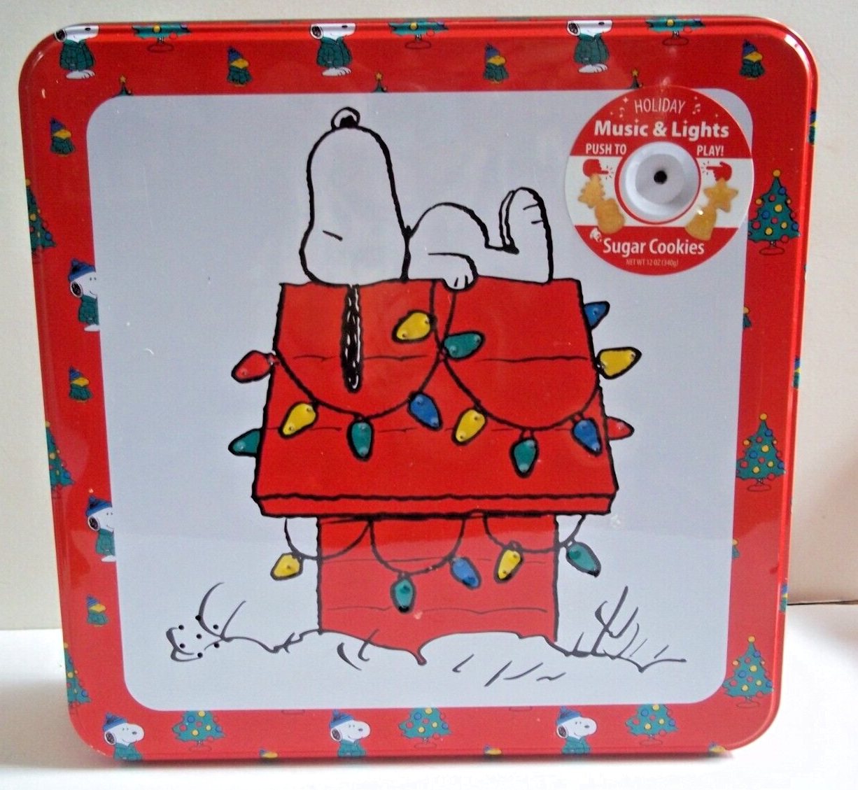 SNOOPY Christmas Musical & Light Up Cookie Tin 9"x 9" x 2.5" Snoopy ...