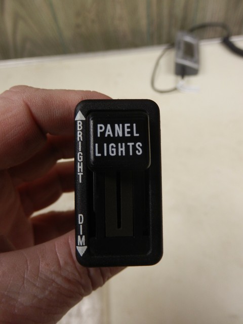 Freightliner CH 6805420125 Instrument Panel Dimmer Switch #m261yb for ...