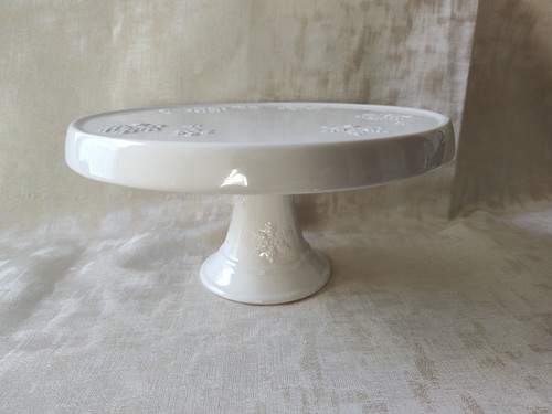 Hallmark Ceramic Snowflake 10" Pedestal Footed Cake Plate Server | eBay