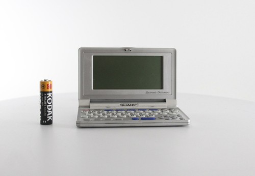 Vintage Sharp Electronic Dictionary, Thesaurus and Puzzle Solver (PWE ...